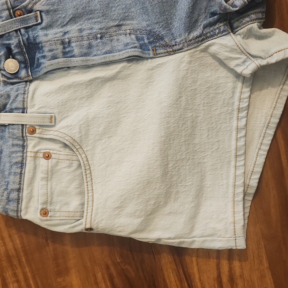 Levi's | Shorts | Levi Two Tone Colored Shorts | Poshmark